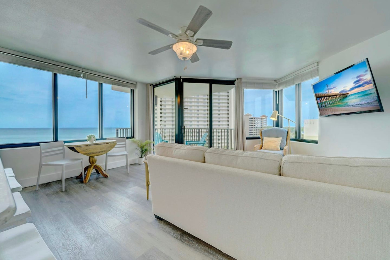 Sunbird Resort: Stunning Fully Remodeled Beachfront Condo! Free Beach ...